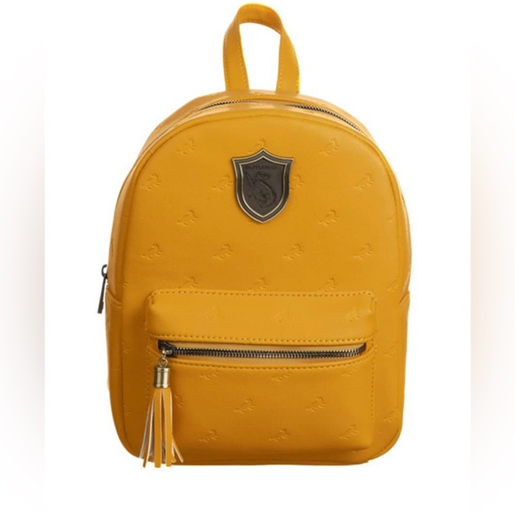 Bioworld | Bags | Bioworld Harry Potter Yellow Hufflepuff Crest Mini ...